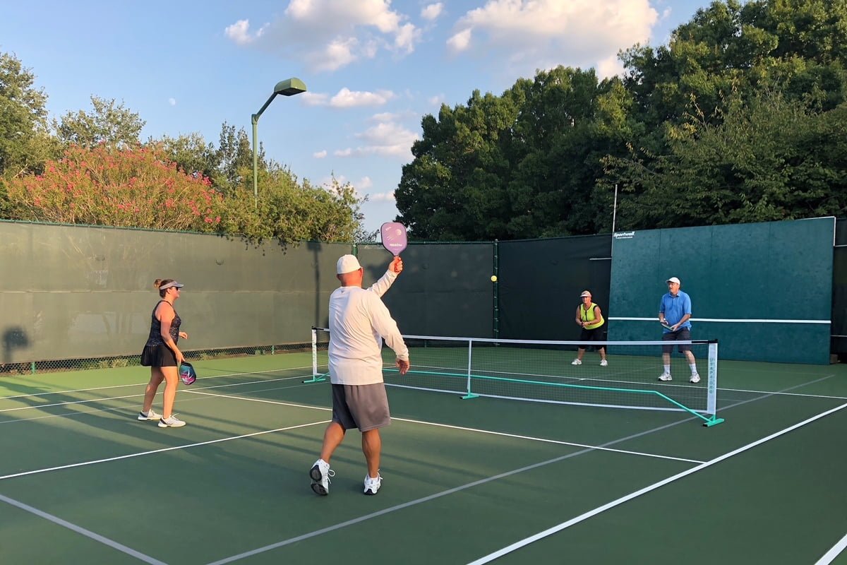 Discover Exclusive Pickleball In Houston? Royal Oaks Country Club ...