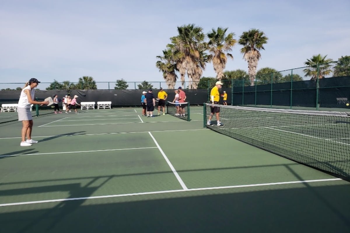 Discover Exclusive Pickleball In The Villages? Seabreeze Courts ...
