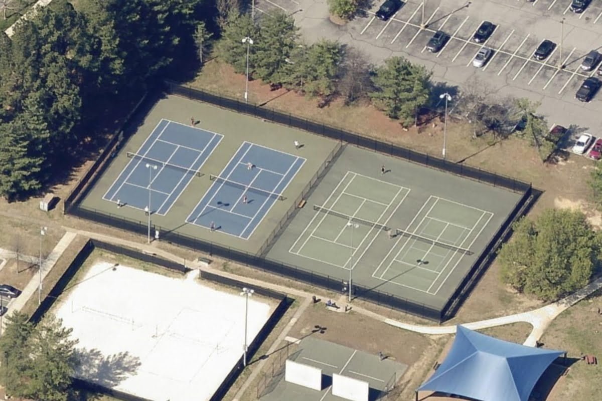 Lee District Outdoor Pickleball Court Pickleball In Alexandria ...